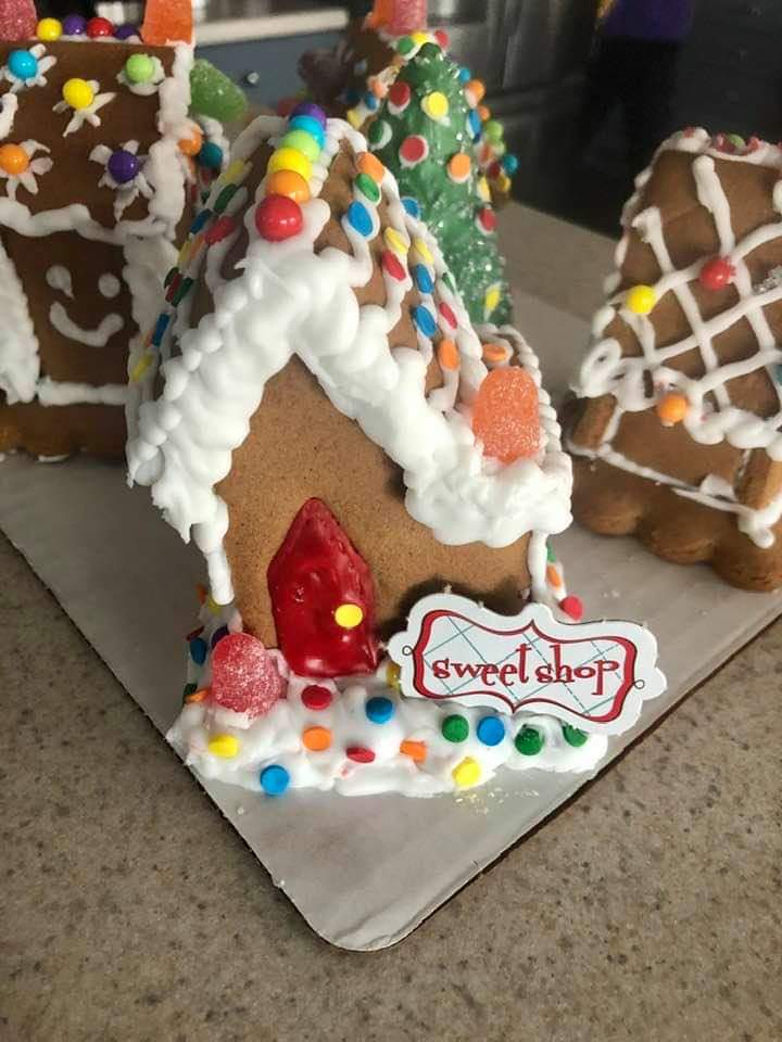 National Gingerbread House Day | Walter Thinnes